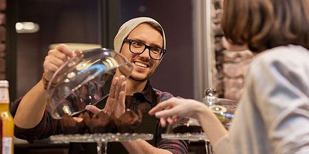 How to Implement Customer Service Training for Your Restaurant Staff